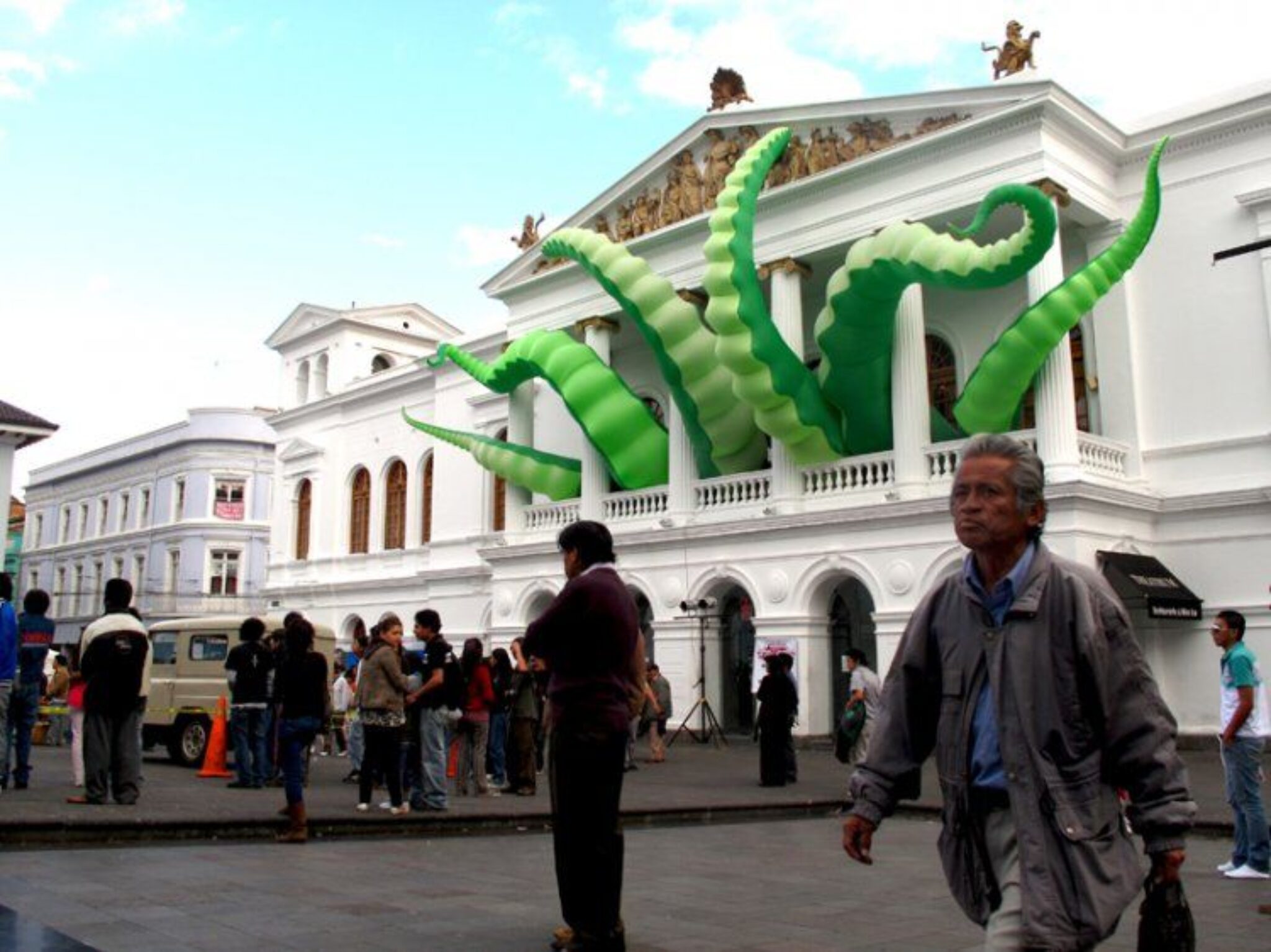 Art Attacks | Filthy Luker - Arch2O.com