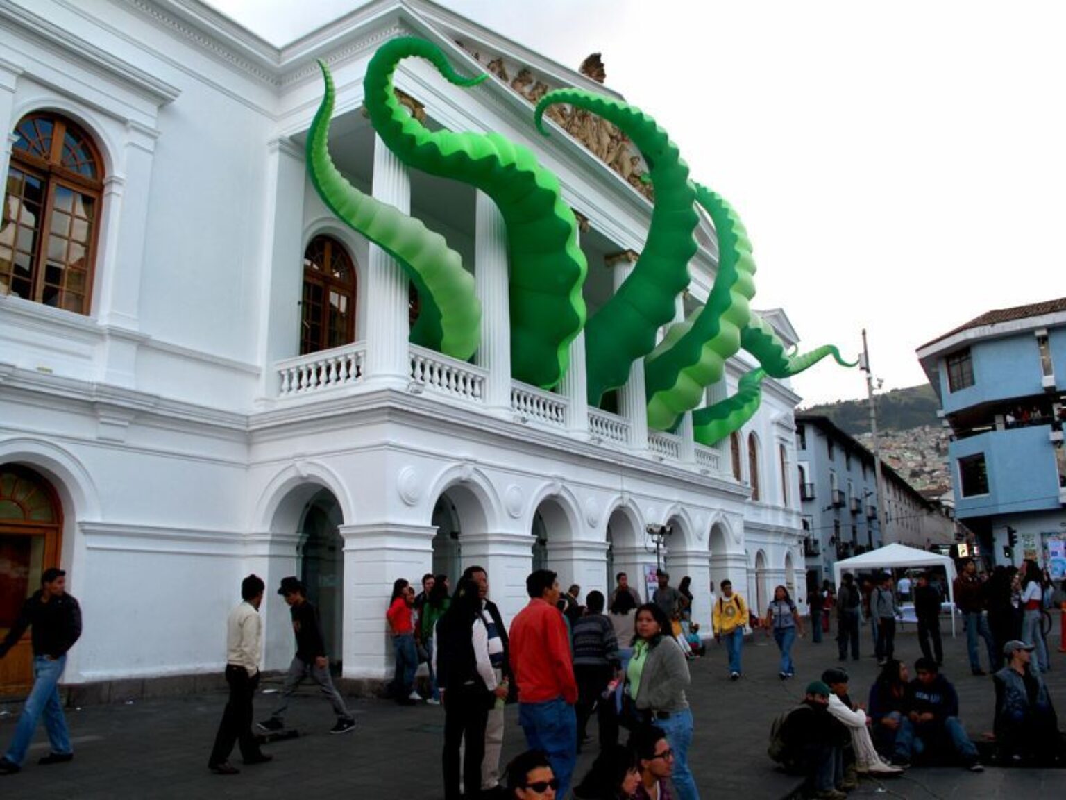 Art Attacks | Filthy Luker - Arch2O.com