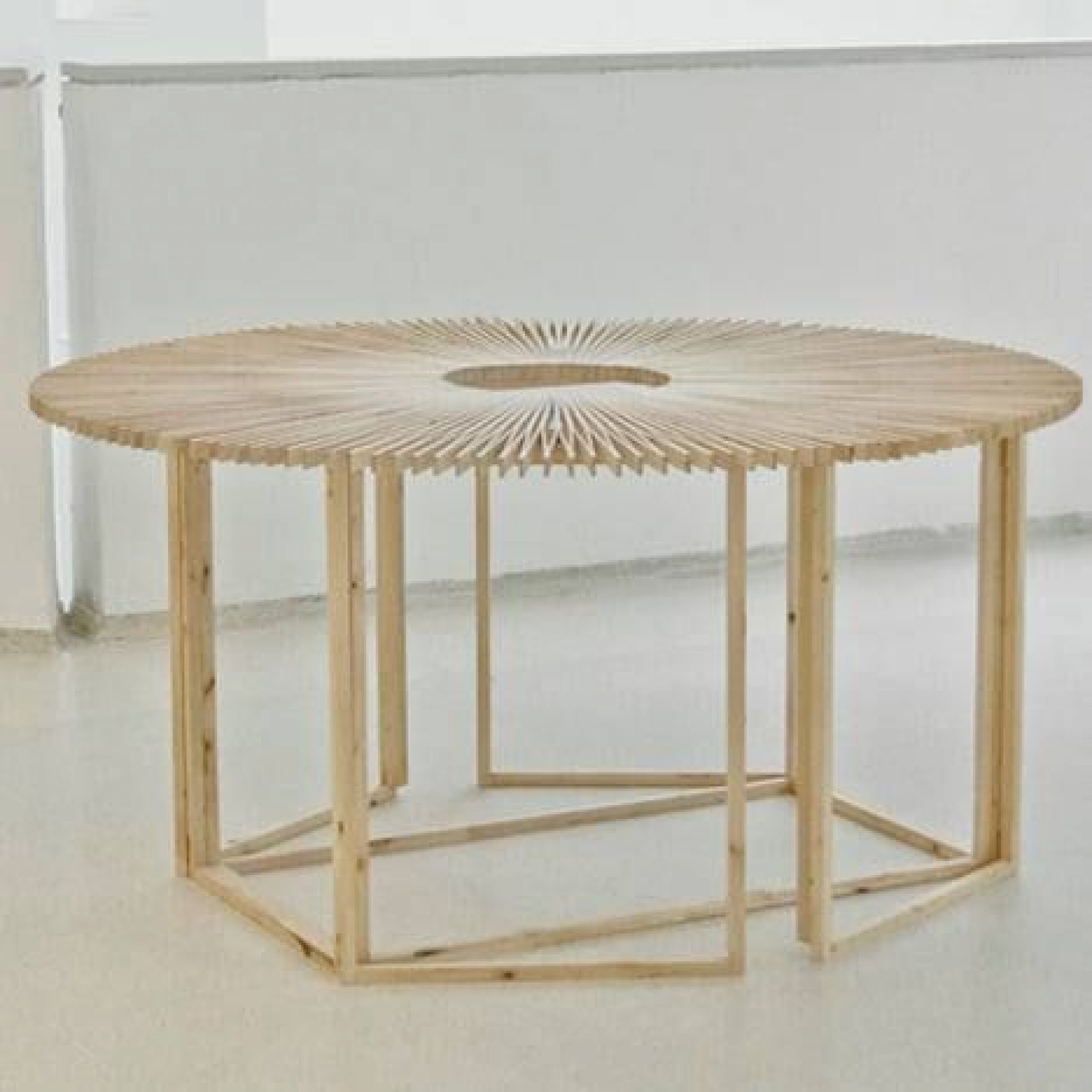 FAN Table | Mauricio Affonso - Arch2O.com