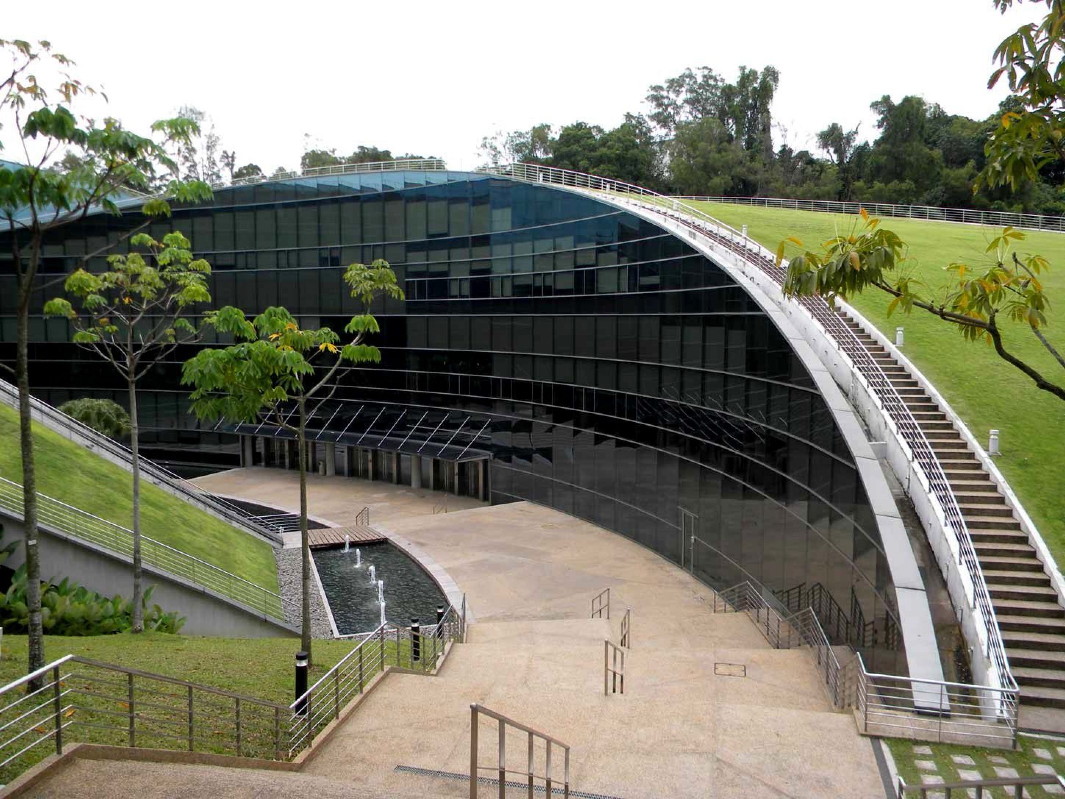Green Roofs at Nanyang Technological University's School of Art, Design ...