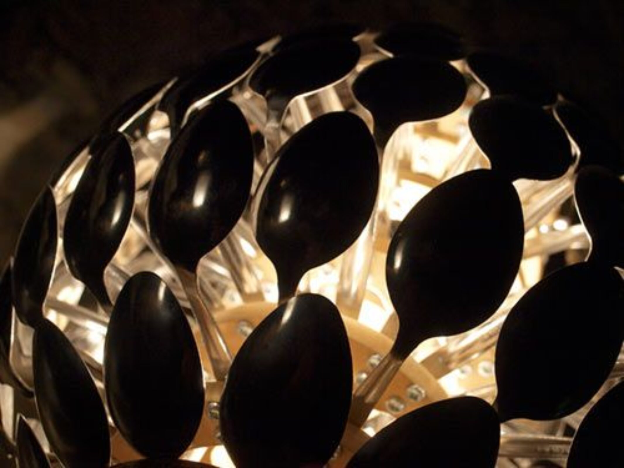Spoon Lamp | Clive Roddy - Arch2O.com