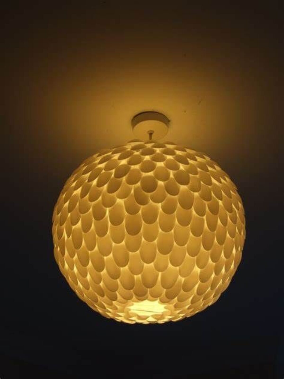 Spoon Lamp | Clive Roddy - Arch2O.com