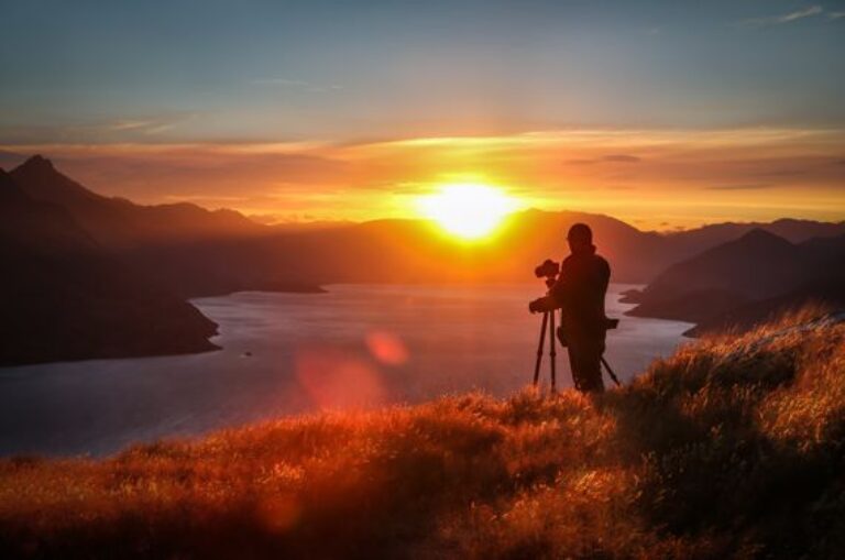 At the right time | Unknown photographers - Arch2O.com