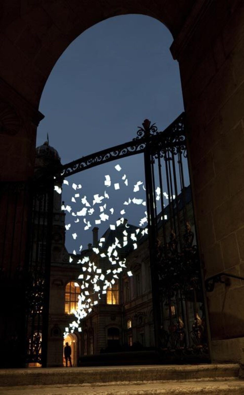 Bourrasque light installation | Paul Cocksedge Studio – Arch2O.com
