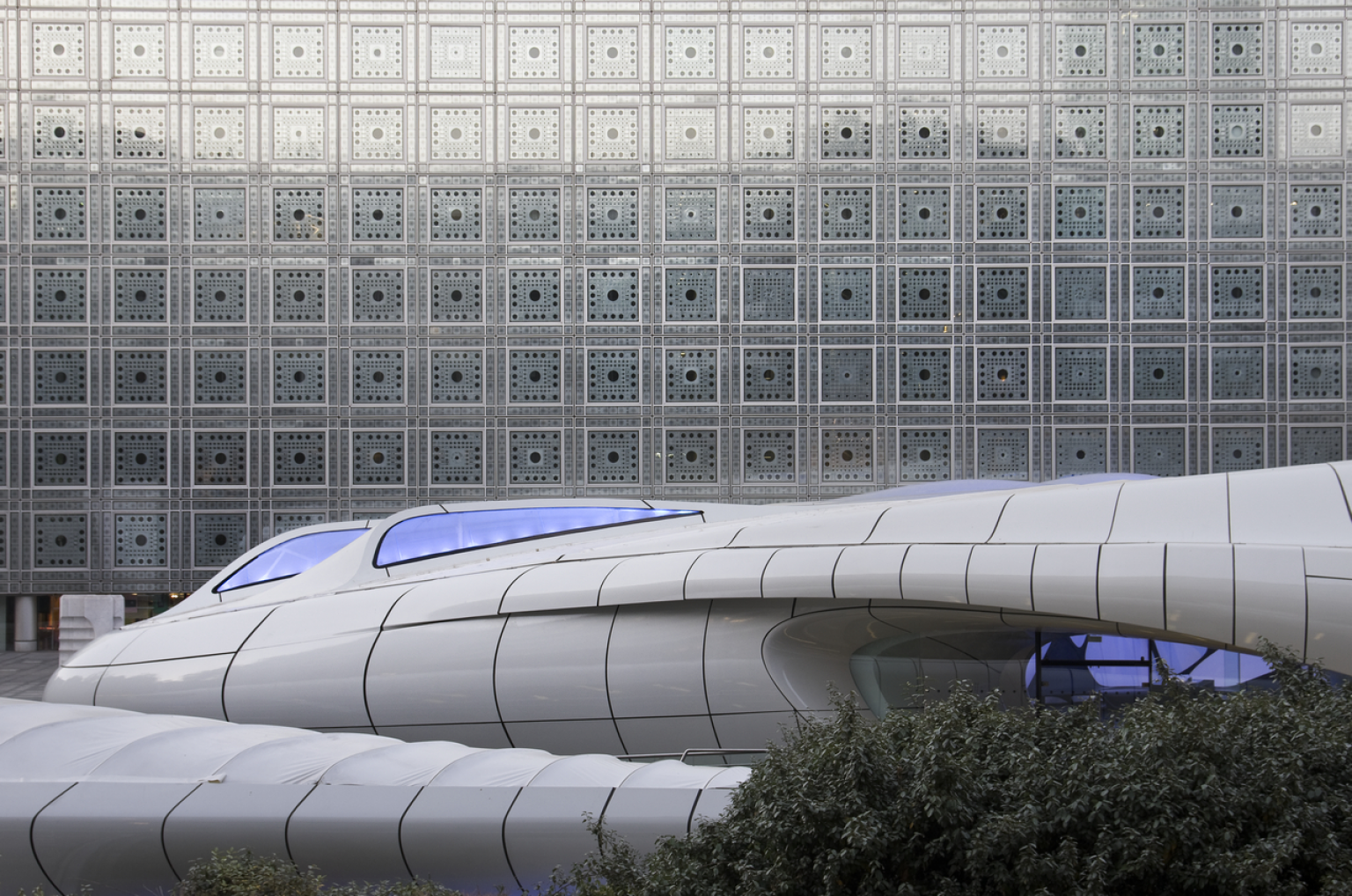 Chanel Mobile Art Pavilion | Zaha Hadid Architects - Arch2O.com
