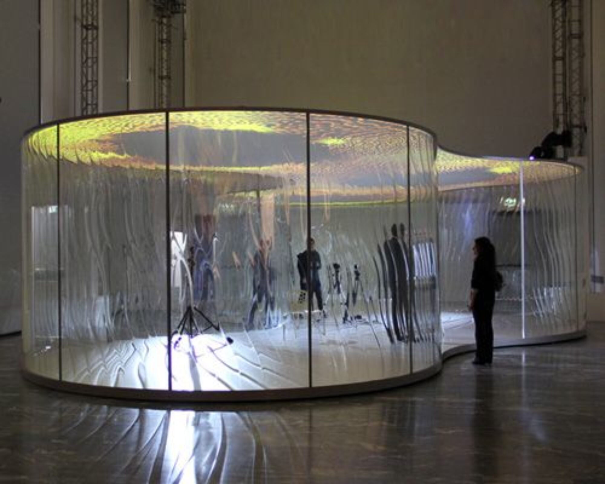 Lasvit Liquidkristal | Ross Lovegrove – Arch2O.com