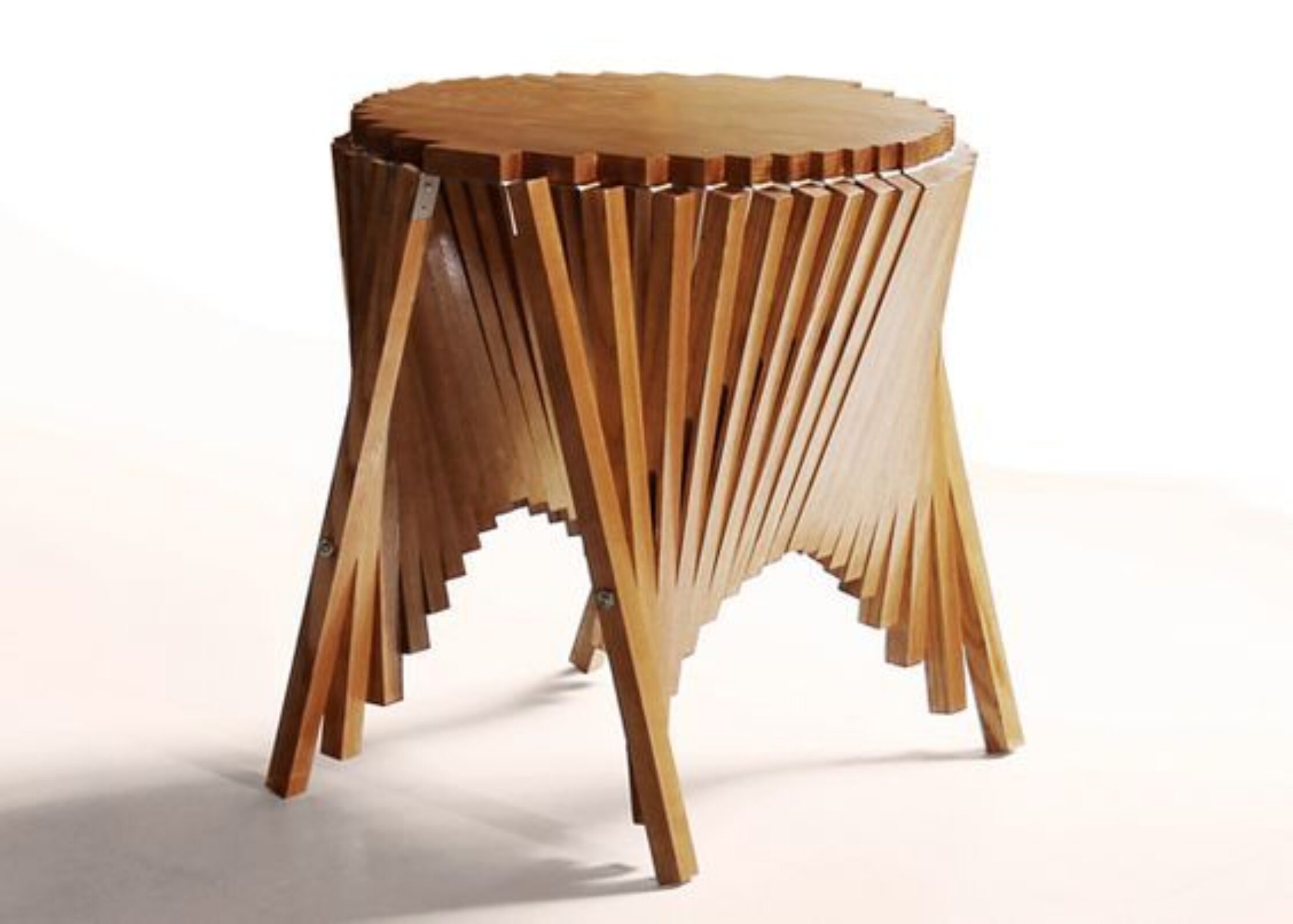 Rising Side Table | Robert van Embricqs - Arch2O.com