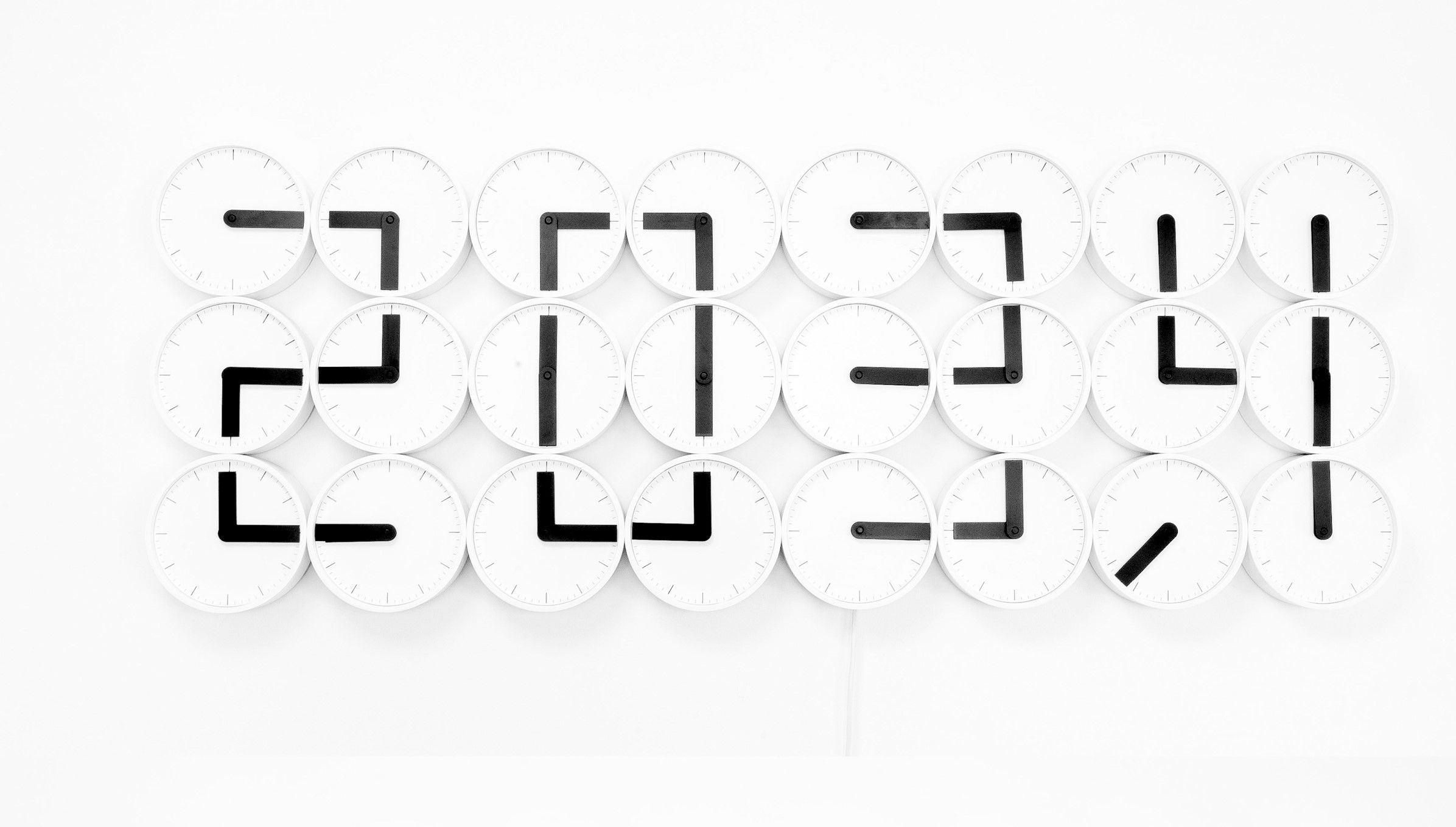 The Clock Clock White | Humans since 1982 & David Cox - Arch2O.com