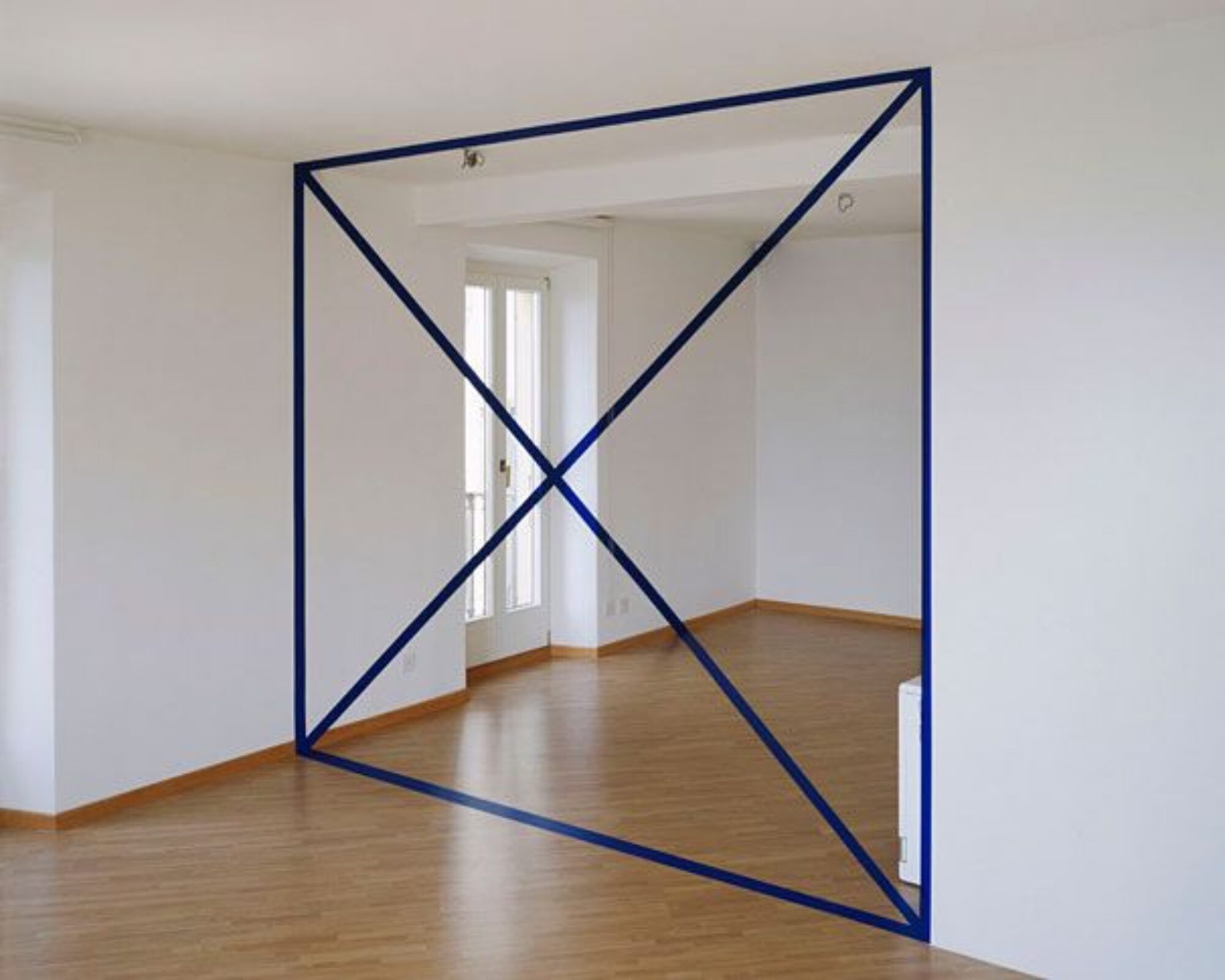 Optical illusion "Anamorphosis" | Felice Varini - Arch2O.com