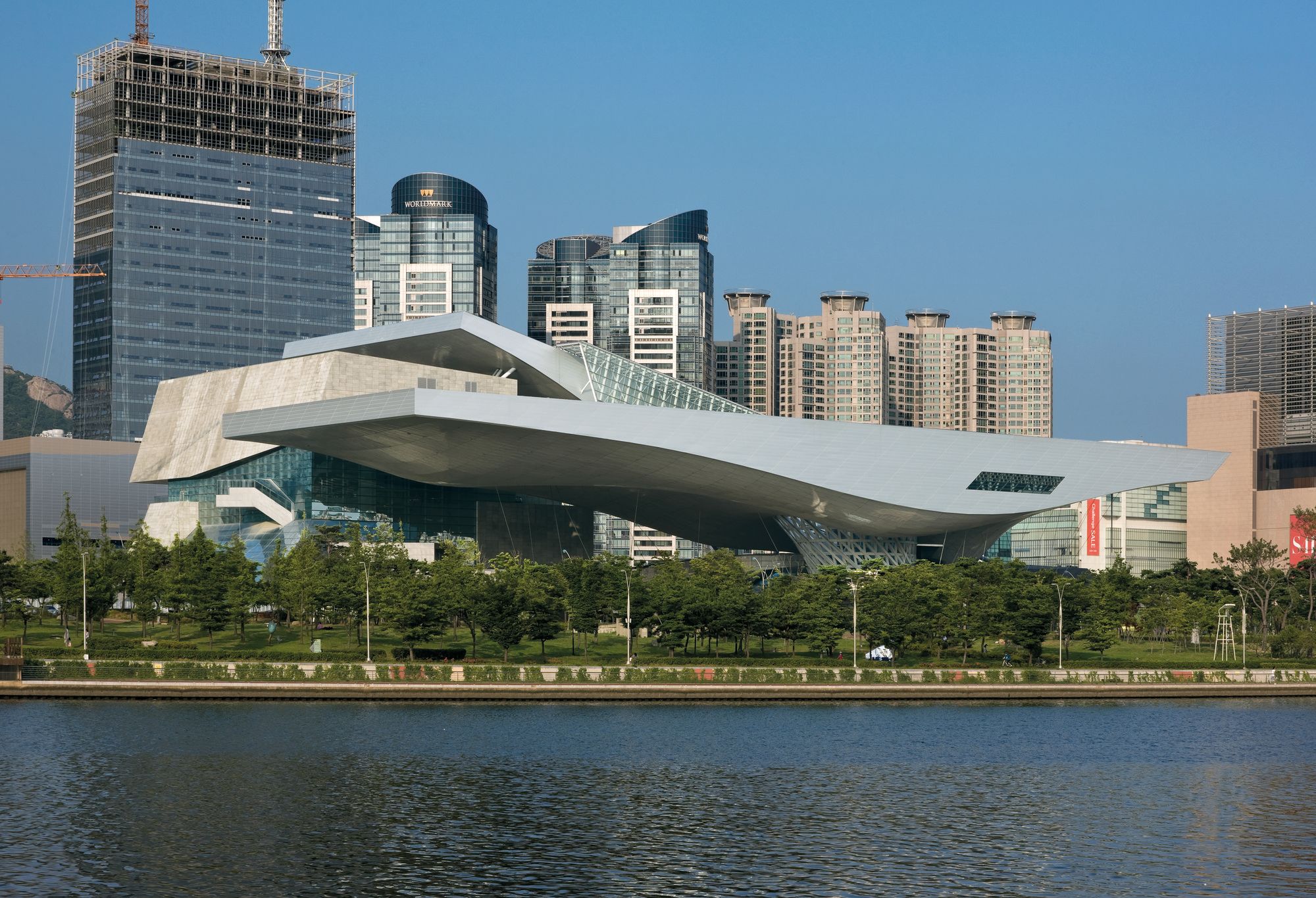 The Busan Cinema Center | Coop Himmelb(l)au - Arch2O.com