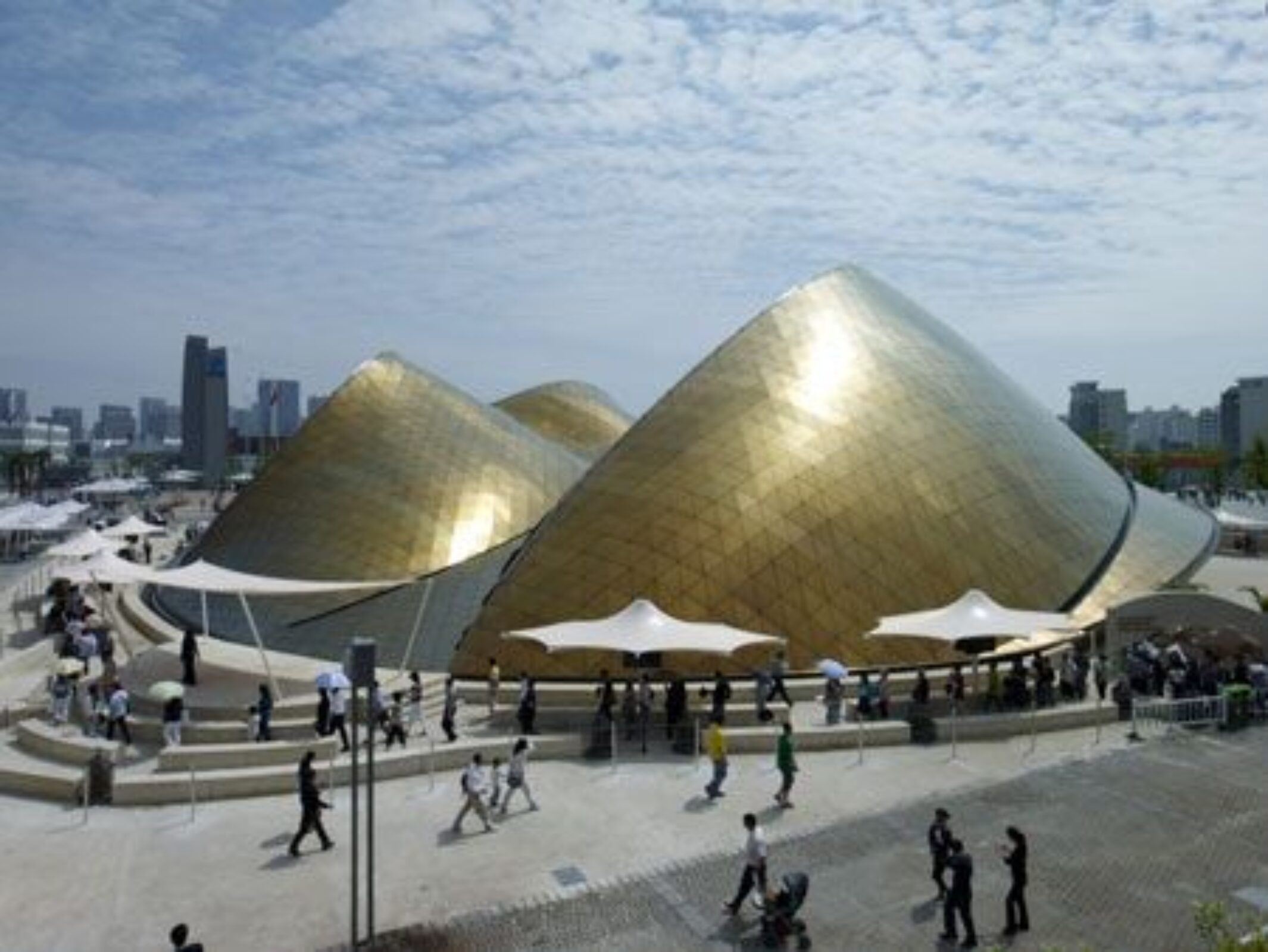 UAE Pavillion Shanghai Expo 2010 - Arch2O.com