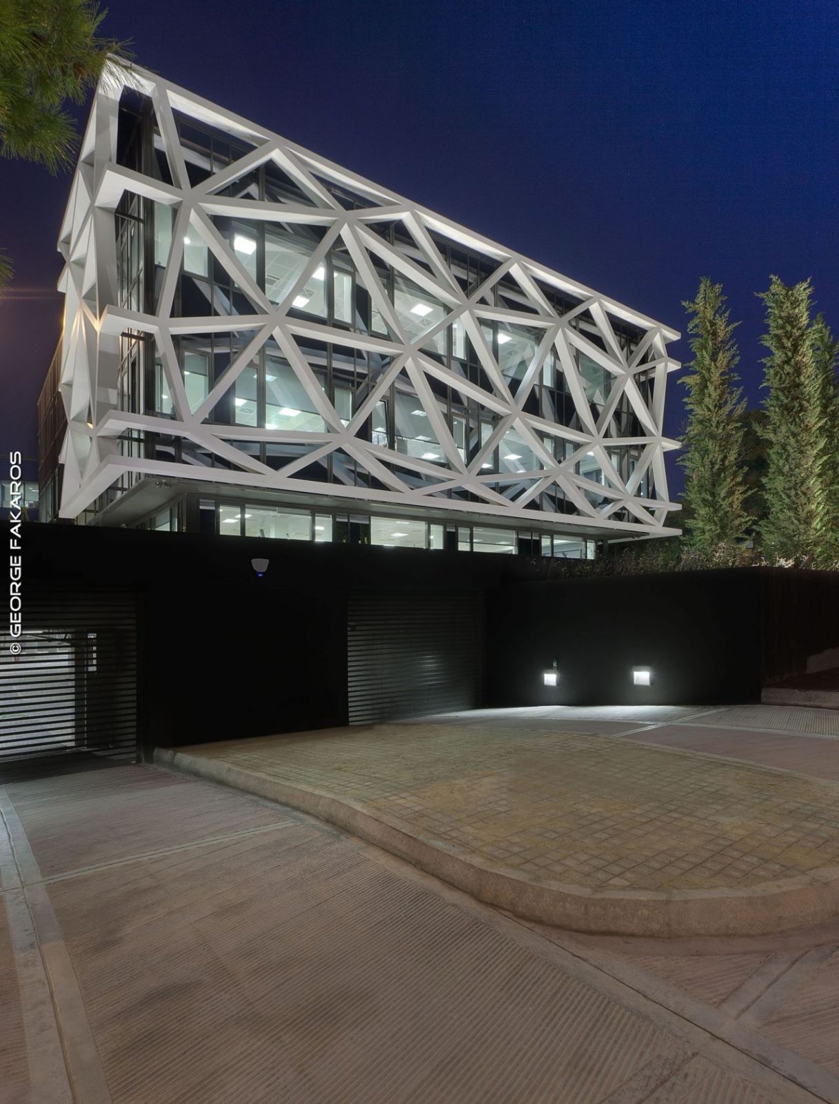 EIGHT Office Complex | PEOPLE - Arch2O.com