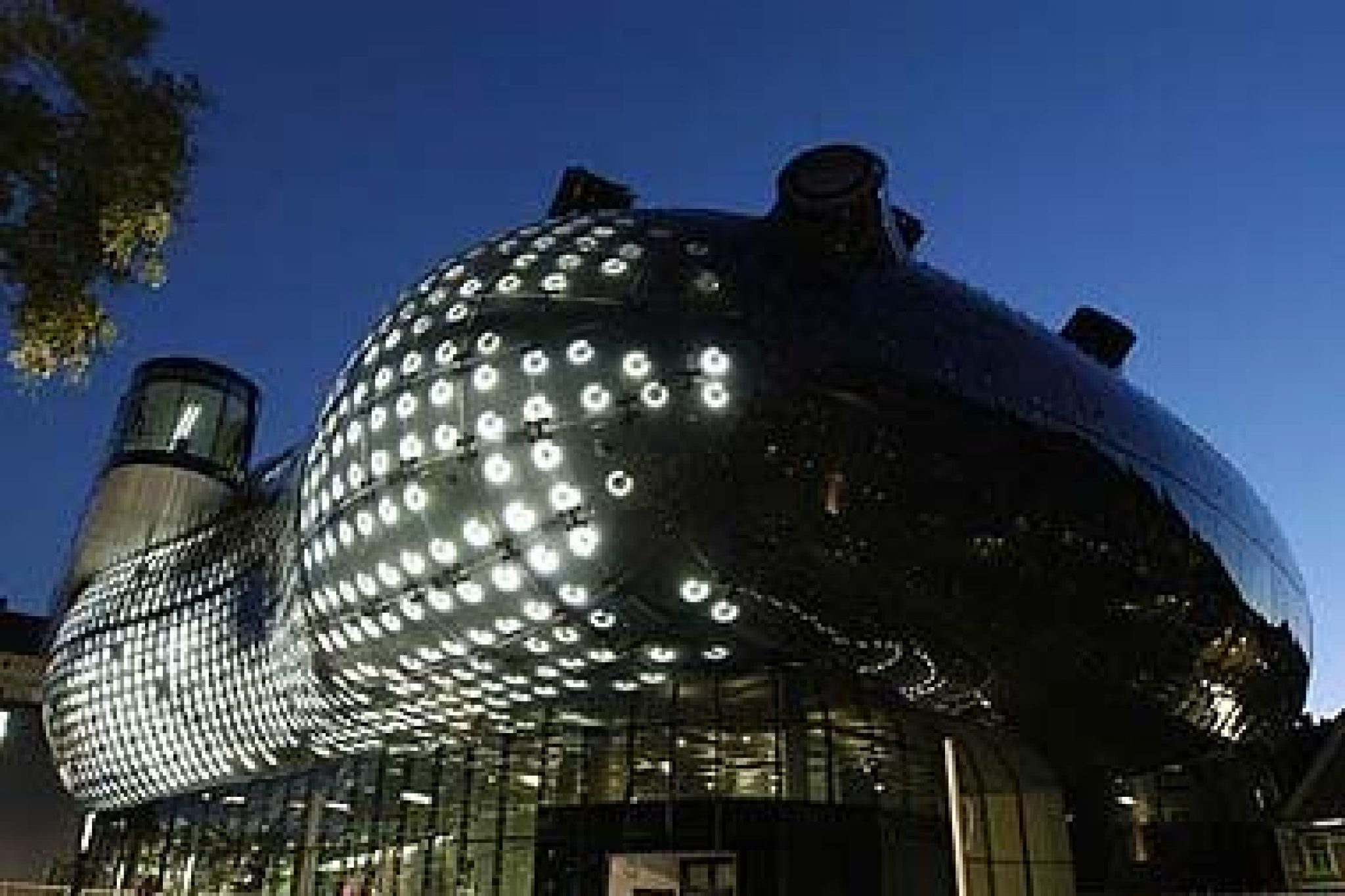 Kunsthaus Graz | Peter Cook and Colin Fournier - Arch2O.com