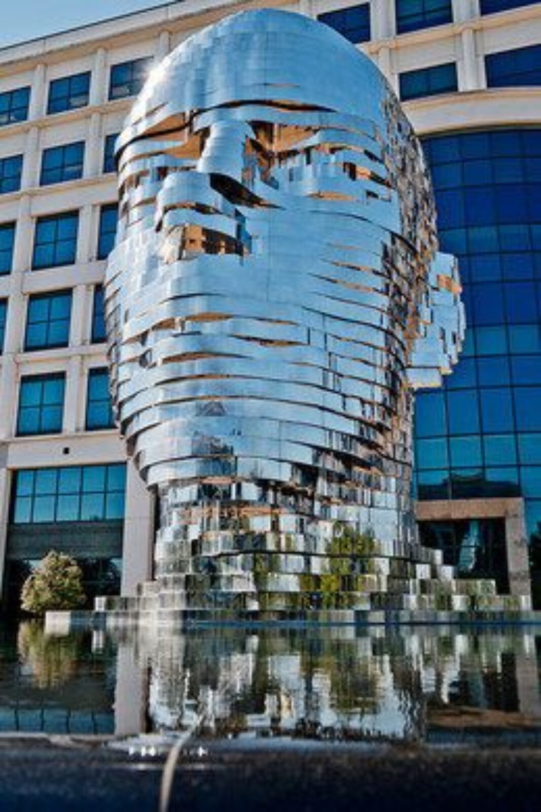 Metalmorphosis | David Černý – Arch2O.com