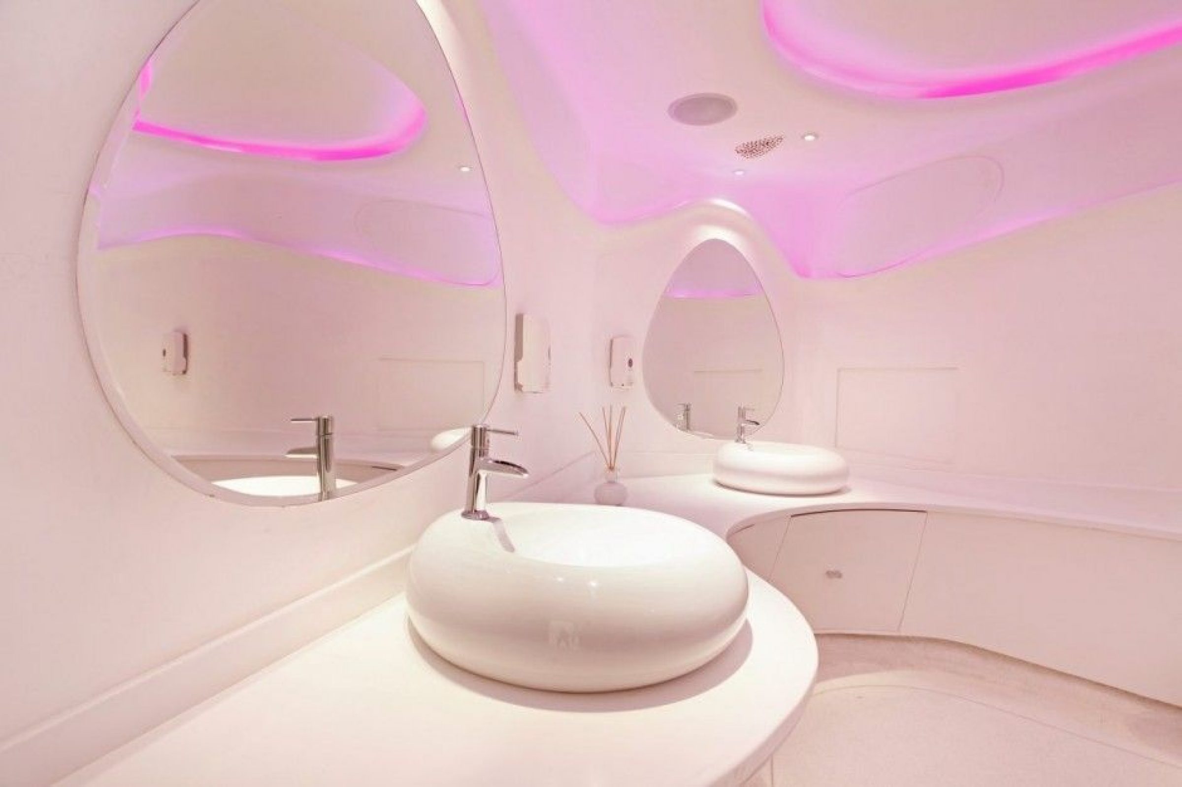 The Smokehouse Room SHRoom | The Busride Design Studio in New Delhi ...