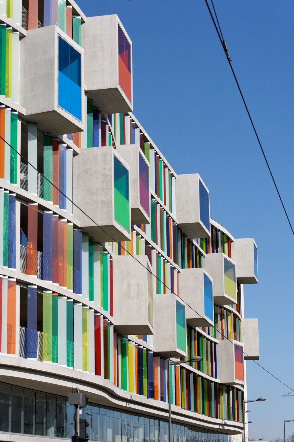 Rainbow Residence Arc En Ciel | Bernard Bühler - Arch2O.com