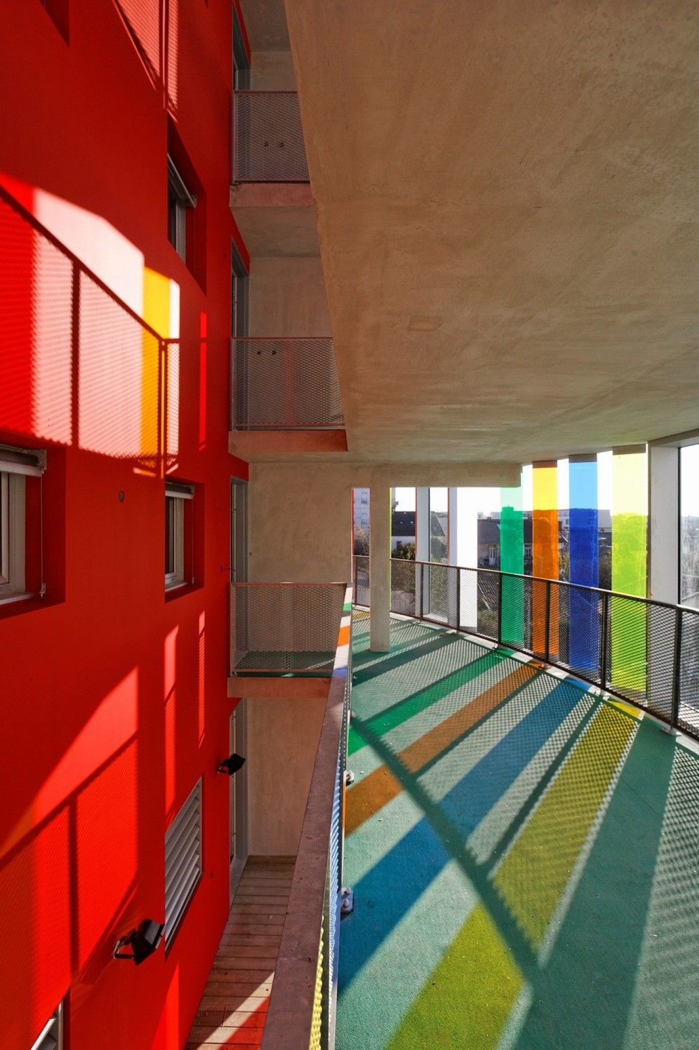 Rainbow Residence Arc En Ciel | Bernard Bühler - Arch2O.com
