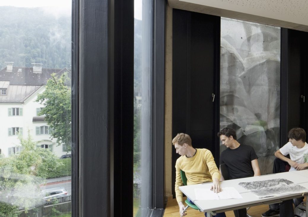 High School Crinkled Wall | Wiesflecker Architecture – Arch2O.com