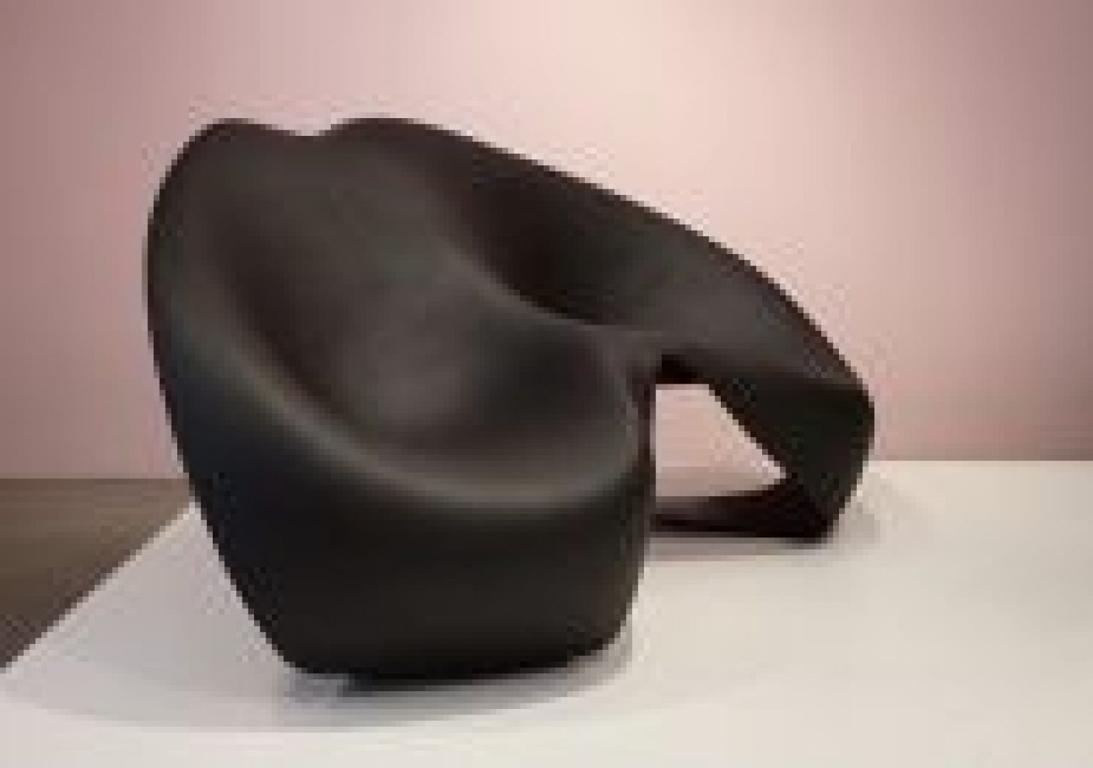 Manta-ray seating for Sawaya & Moroni | Zaha hadid - Arch2O.com