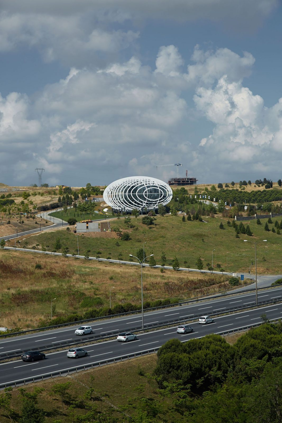 Elliptical Exterior ‘Tema Istanbul Showroom’ | Yazgan Design ...