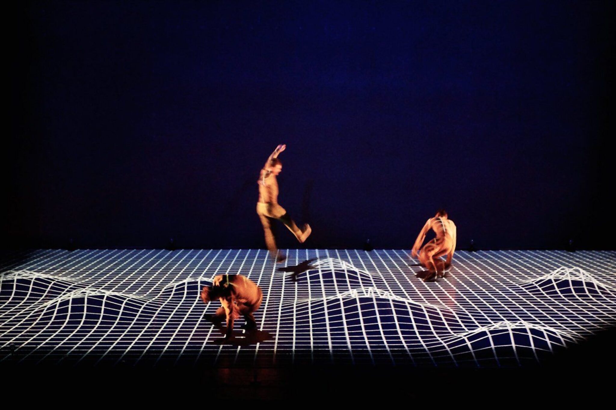 Pixel – The technological ballet | Adrien M / Claire B Company - Arch2O.com