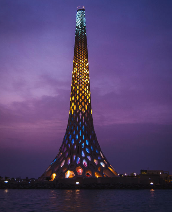 Breakwater Beacon | Urban Art Projects - Arch2O.com