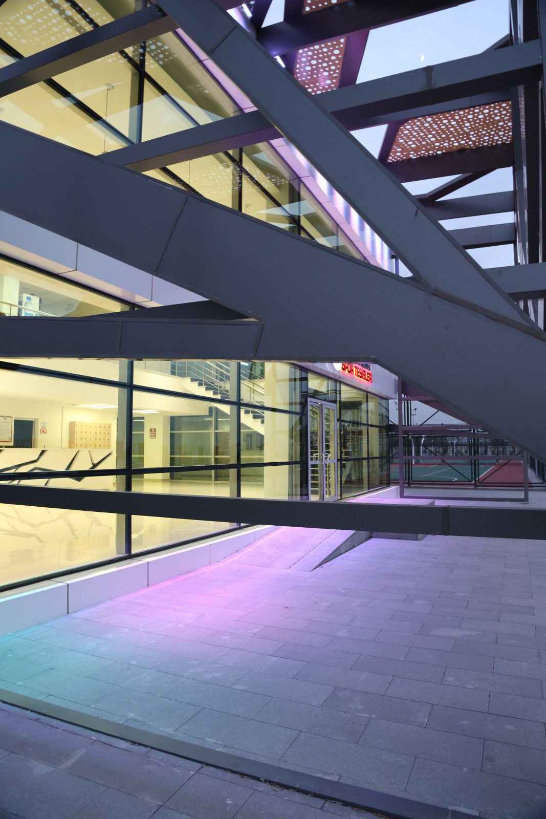 Open Court Sports Complex | BKA - Arch2O.com