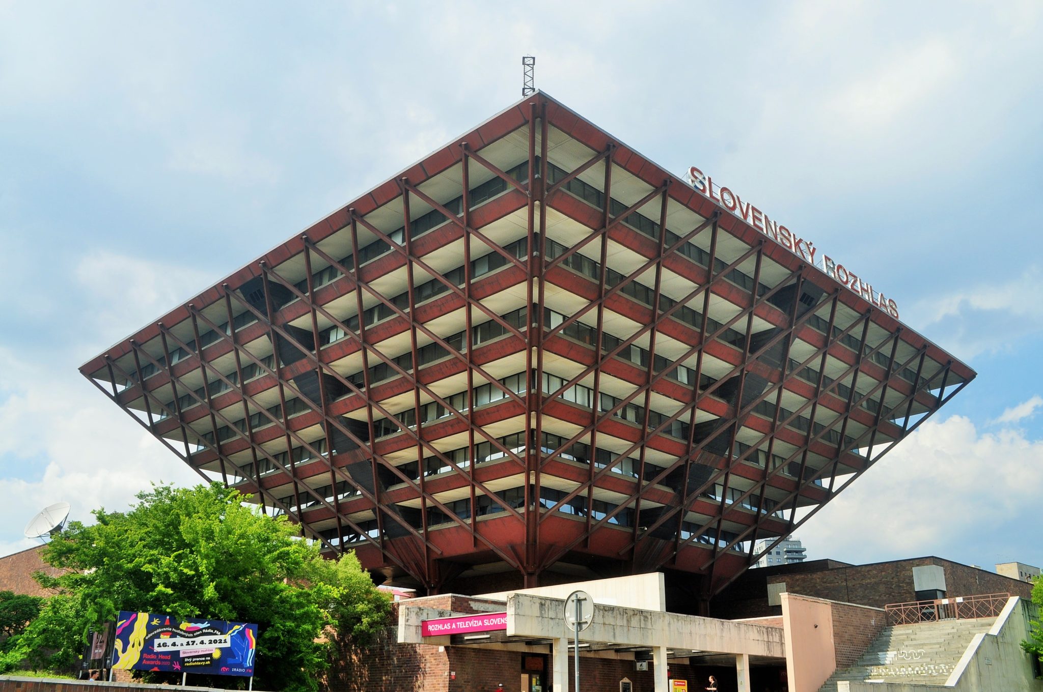 Examining Soviet Constructivist Architecture in the Light of Politics ...