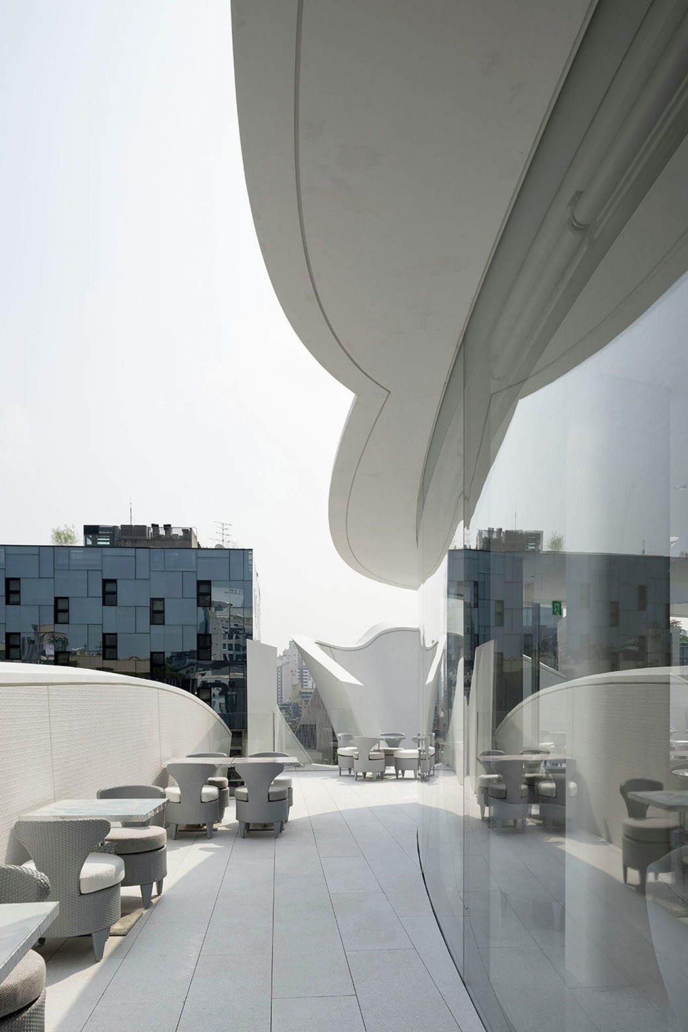 The Christian Dior Flagship Store | Christian de Portzamparc - Arch2O.com