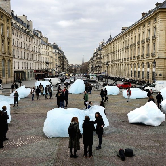 Ice Bergs In The Middle of Paris - Arch2O.com