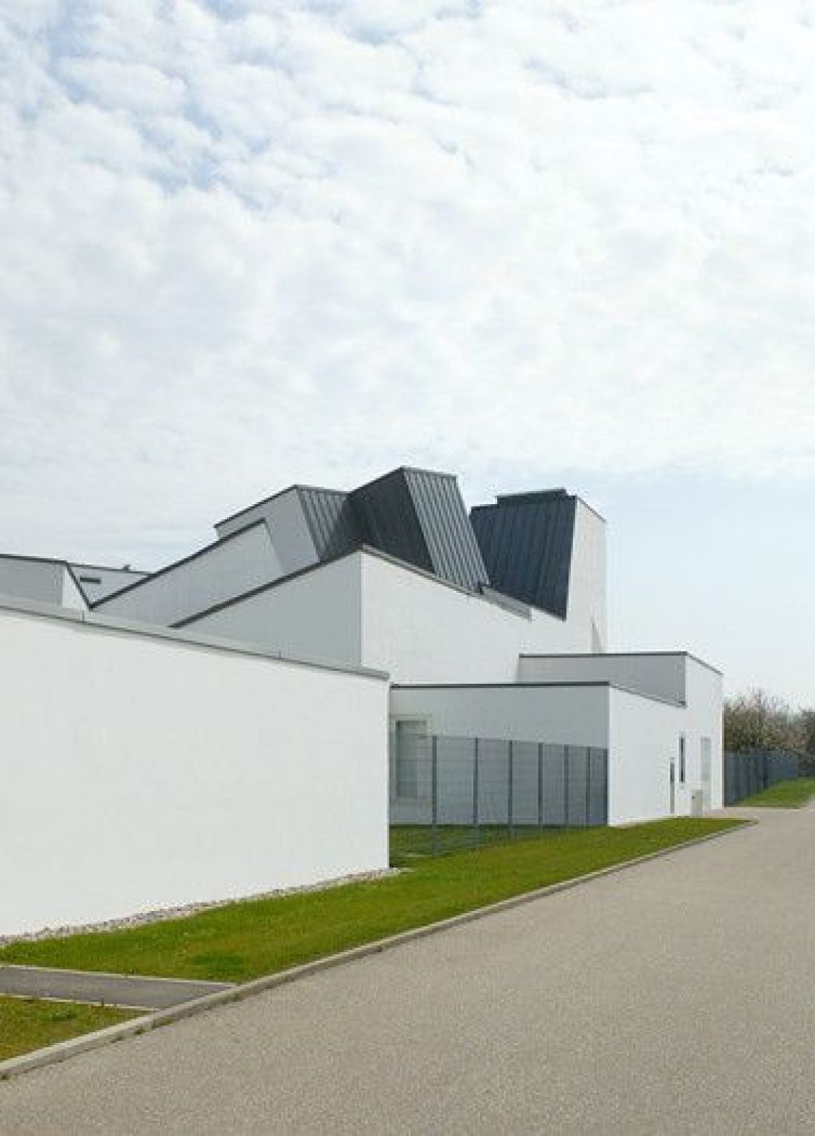 Vitra Design Museum and Factory | Frank Gehry - Arch2O.com