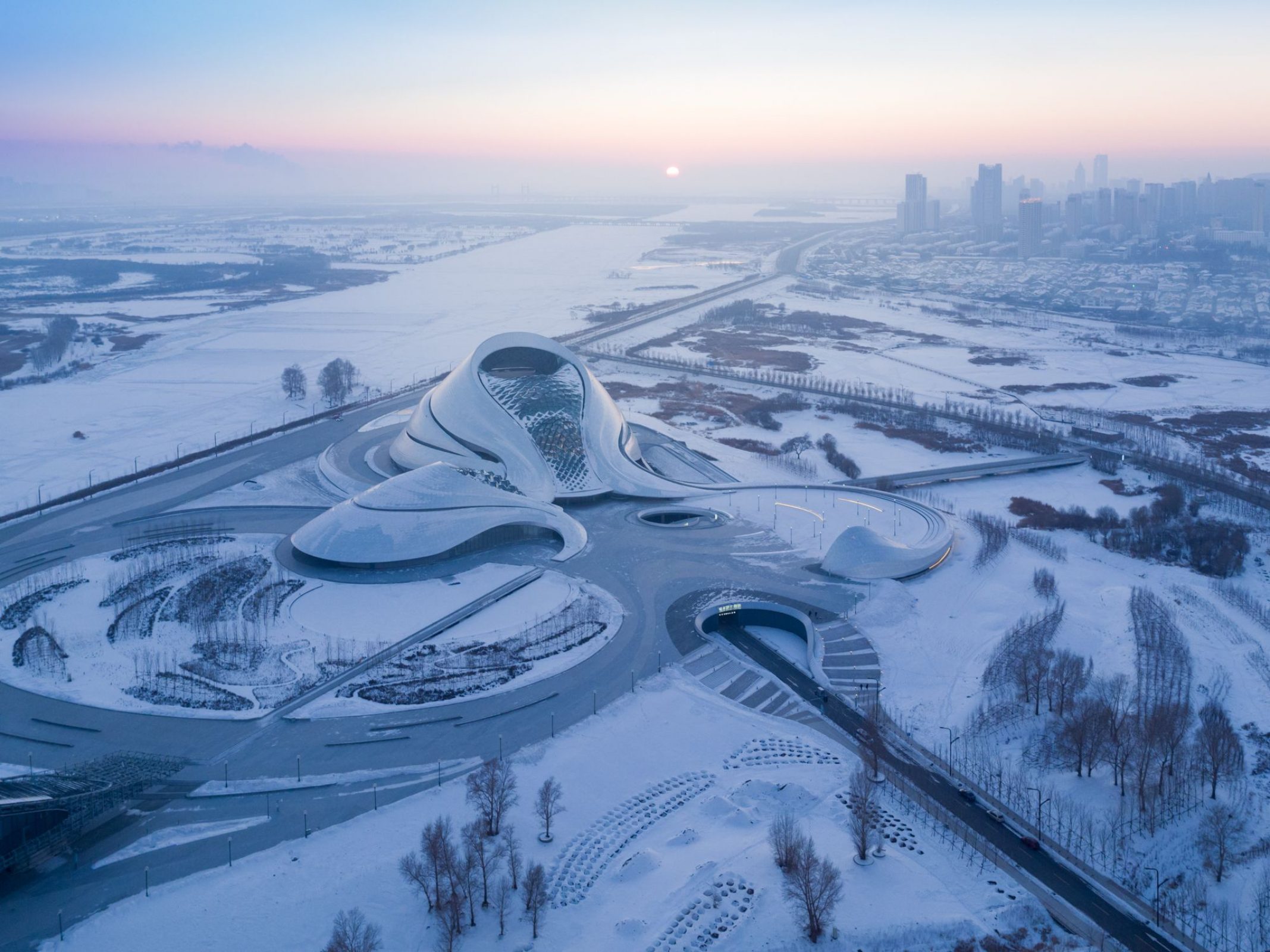 Iwan Baan-An Architecture Photography "Captures Life" Inside and Around ...