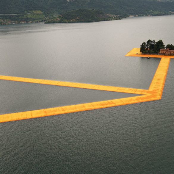 "Walk on Water" The Floating Piers installation | Christo and Jeanne ...