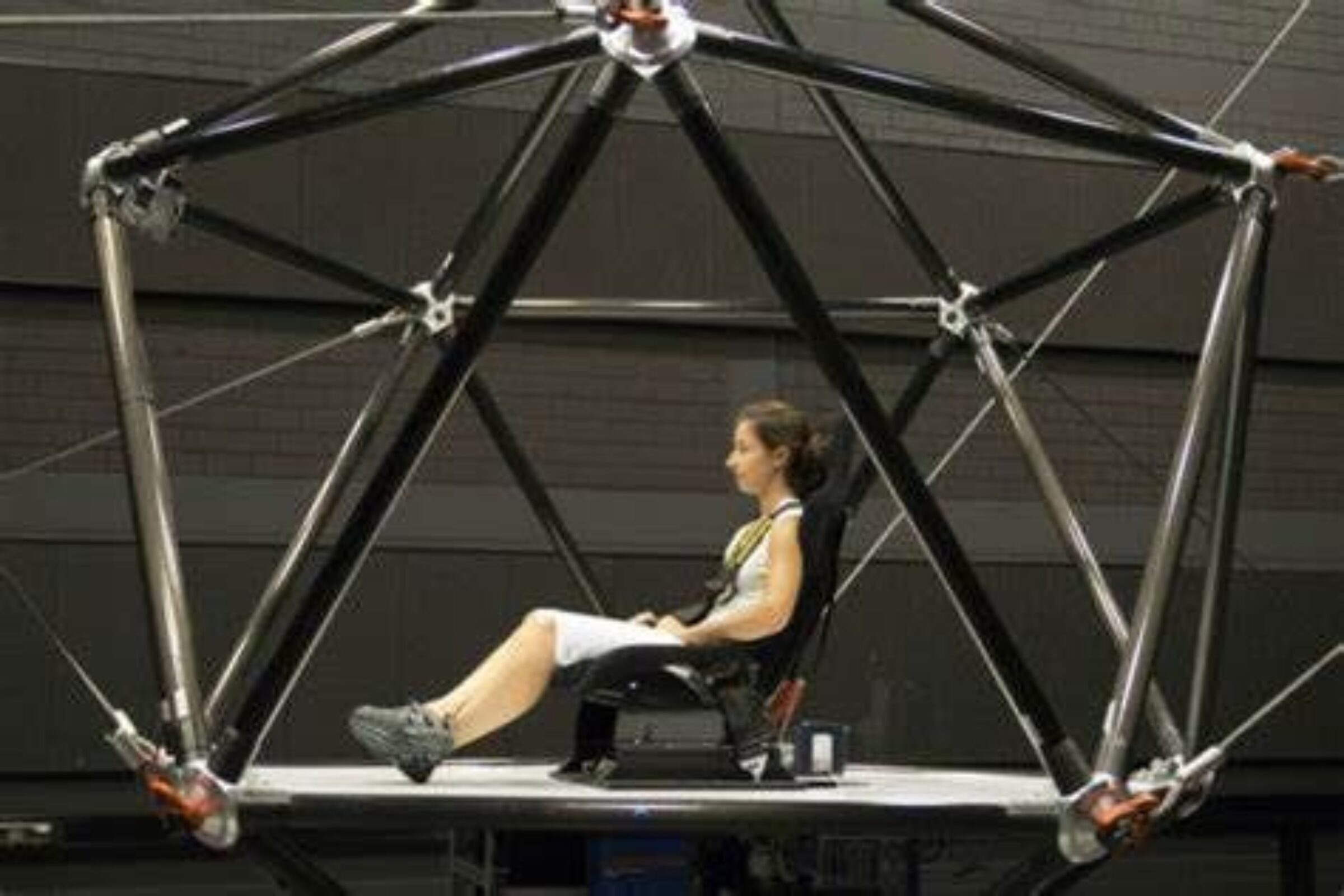 MPI and Fraunhofer IPA create suspended, robotic VR simulation cage ...