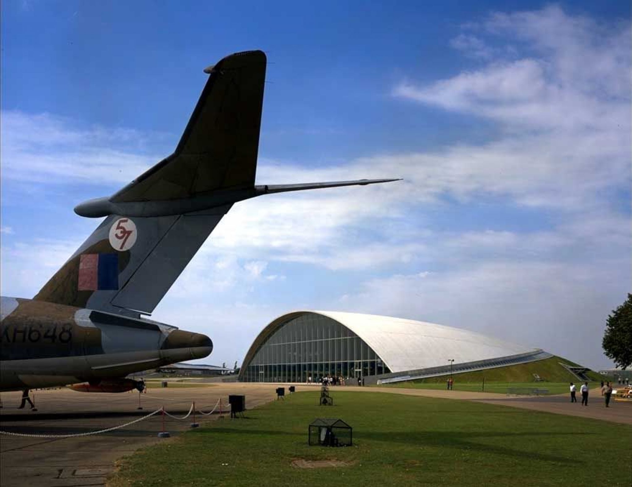 American Air Museum | Foster and Partners - Arch2O.com