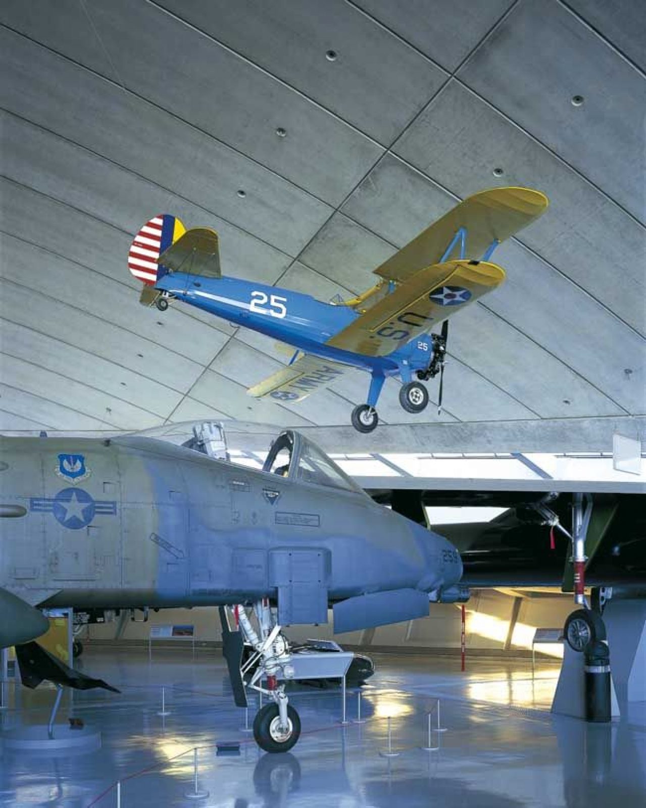 American Air Museum | Foster and Partners - Arch2O.com
