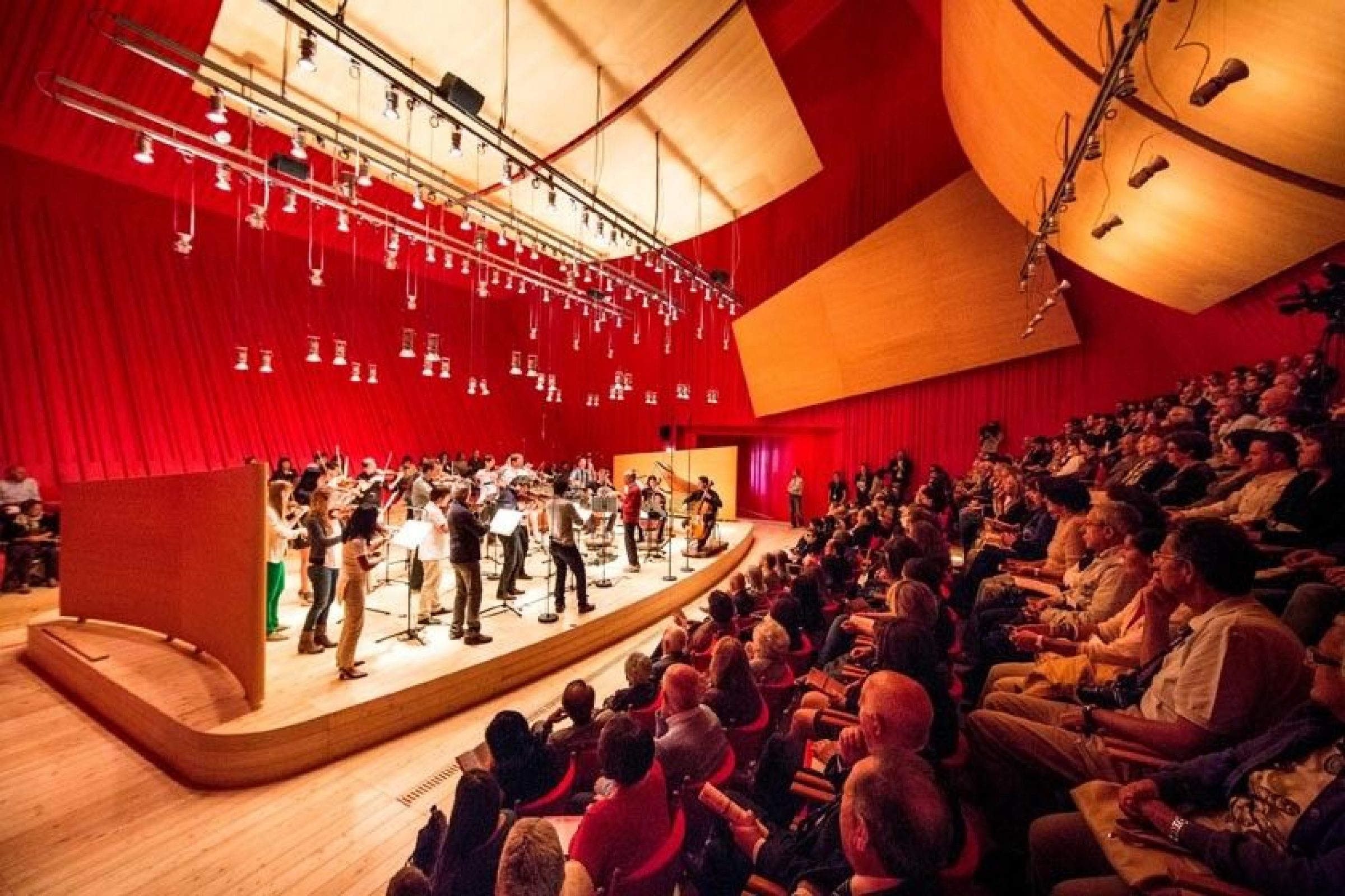 Temporary auditorium in L'Aquila | Renzo Piano Building Workshop ...