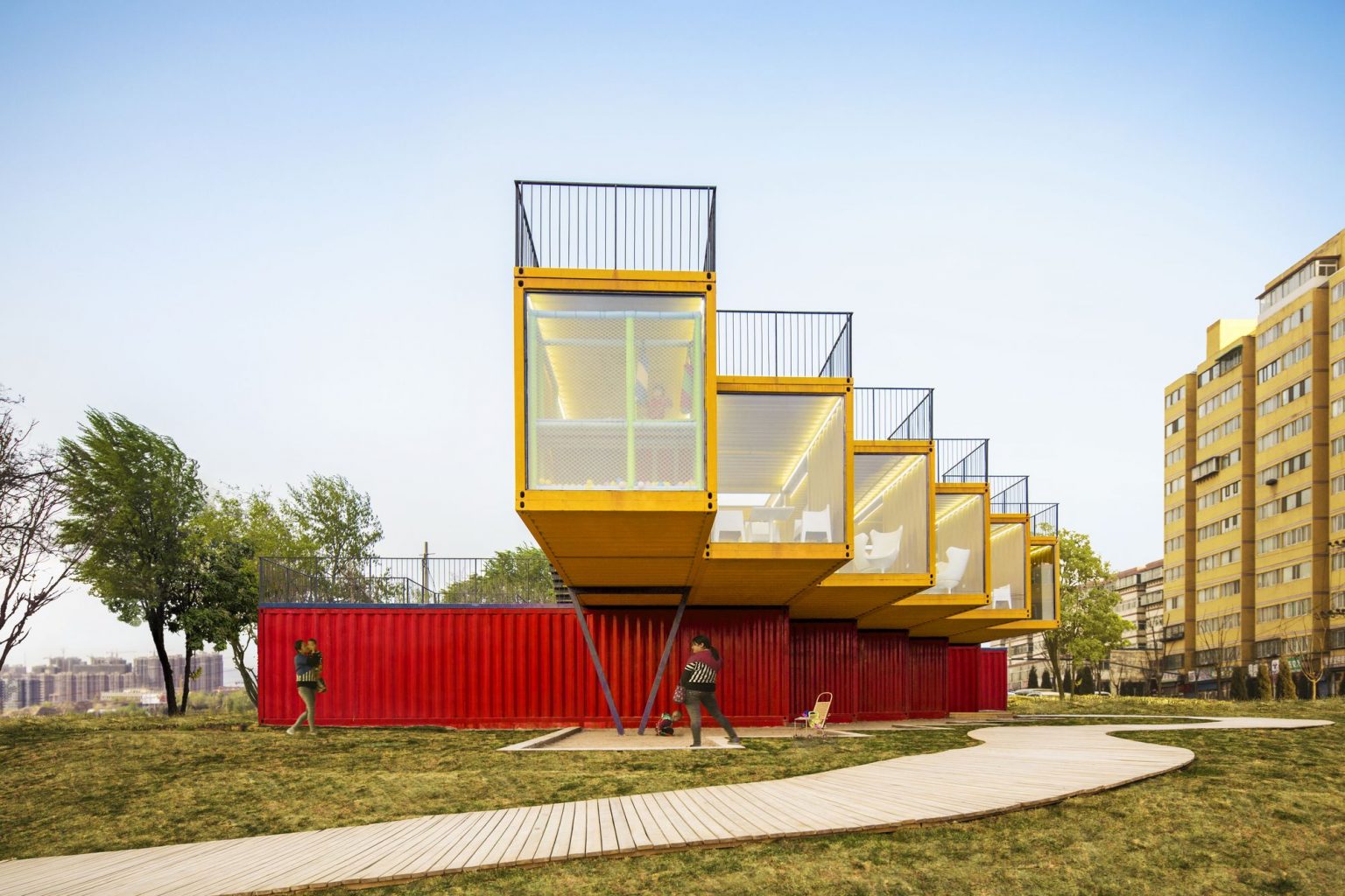 Container Stack Pavilion | People's Architecture - Arch2O.com