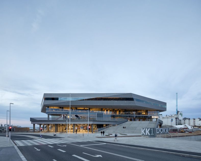 Dokk1 Wins Public Library of the Year Award 2016 | Schmidt Hammer ...