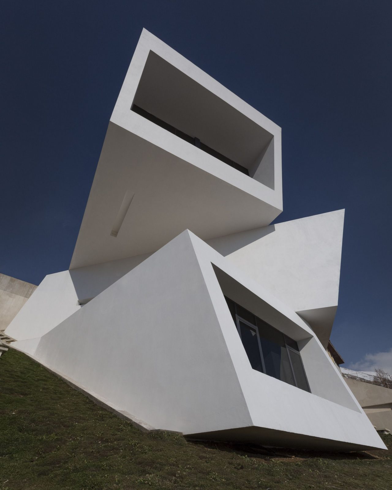 Mosha House | New Wave Architecture - Arch2O.com