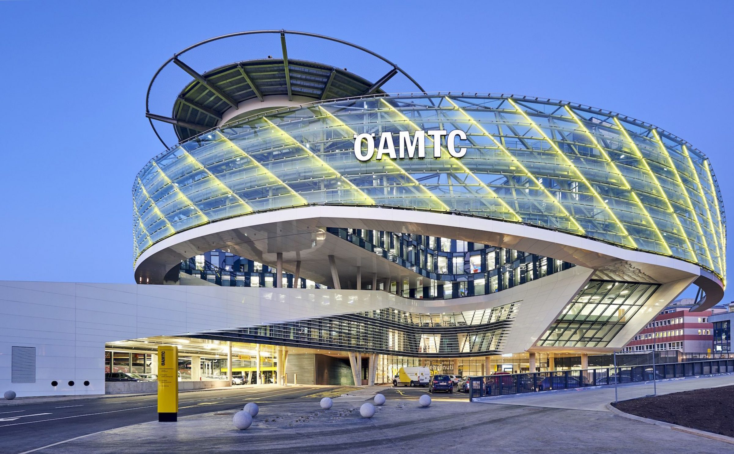ÖAMTC Headquarters | Pichler & Traupmann Architekten ZT GmbH - Arch2O.com