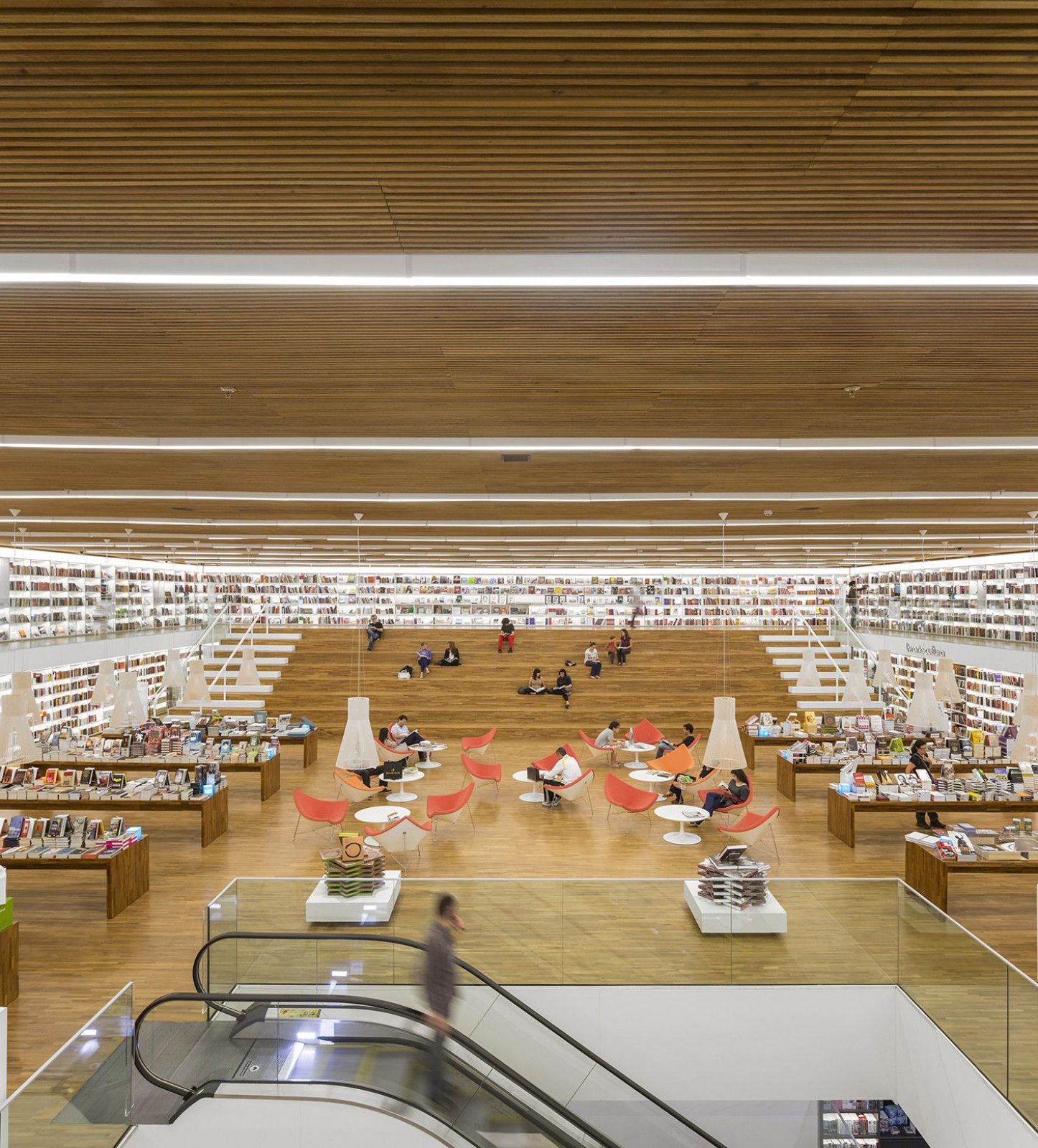 Cultura Bookstore | Studio MK27 - Arch2O.com