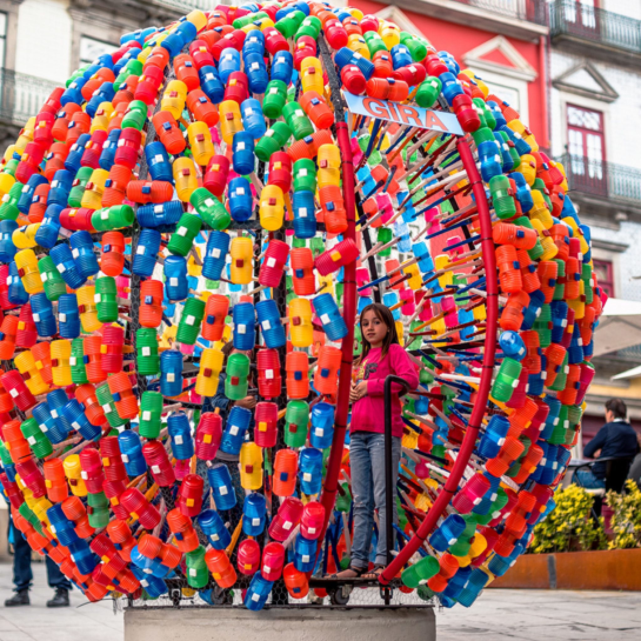 10 Colorful Installation Artworks That Turn the City into A Playground ...