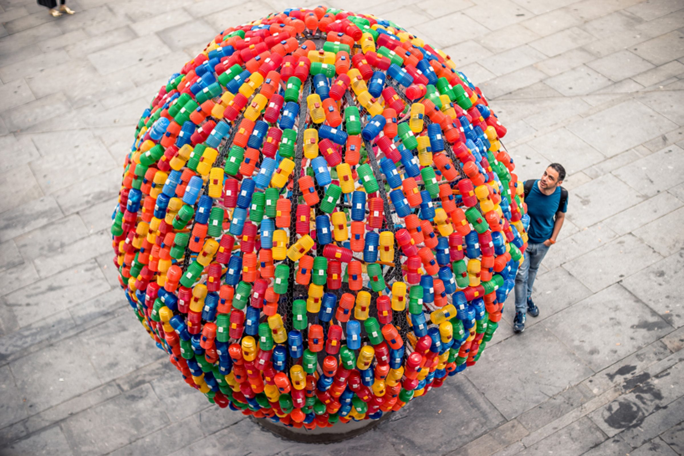 10 Colorful Installation Artworks That Turn the City into A Playground ...