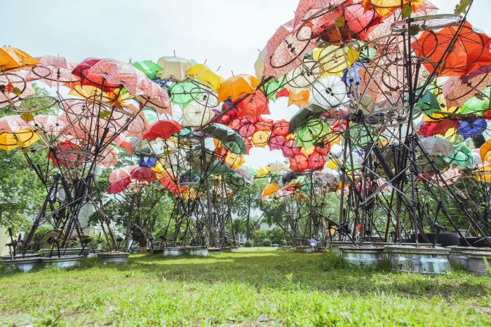 10 Colorful Installation Artworks That Turn the City into A Playground ...
