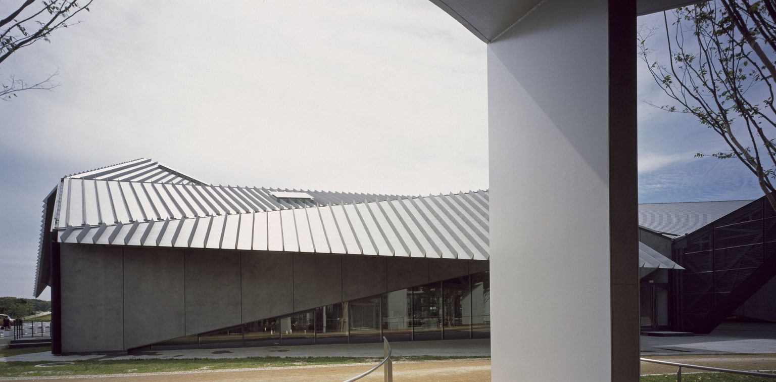 Kyushu Geibunkan | Kengo Kuma & Associates - Arch2O.com