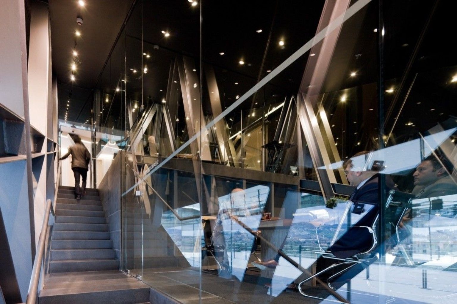 Vakko Headquarters and Power Media Center | REX - Arch2O.com