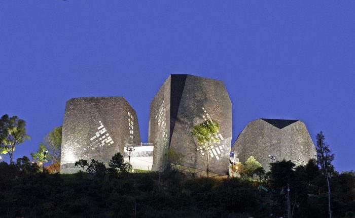España Library | Giancarlo Mazzanti - Arch2O.com