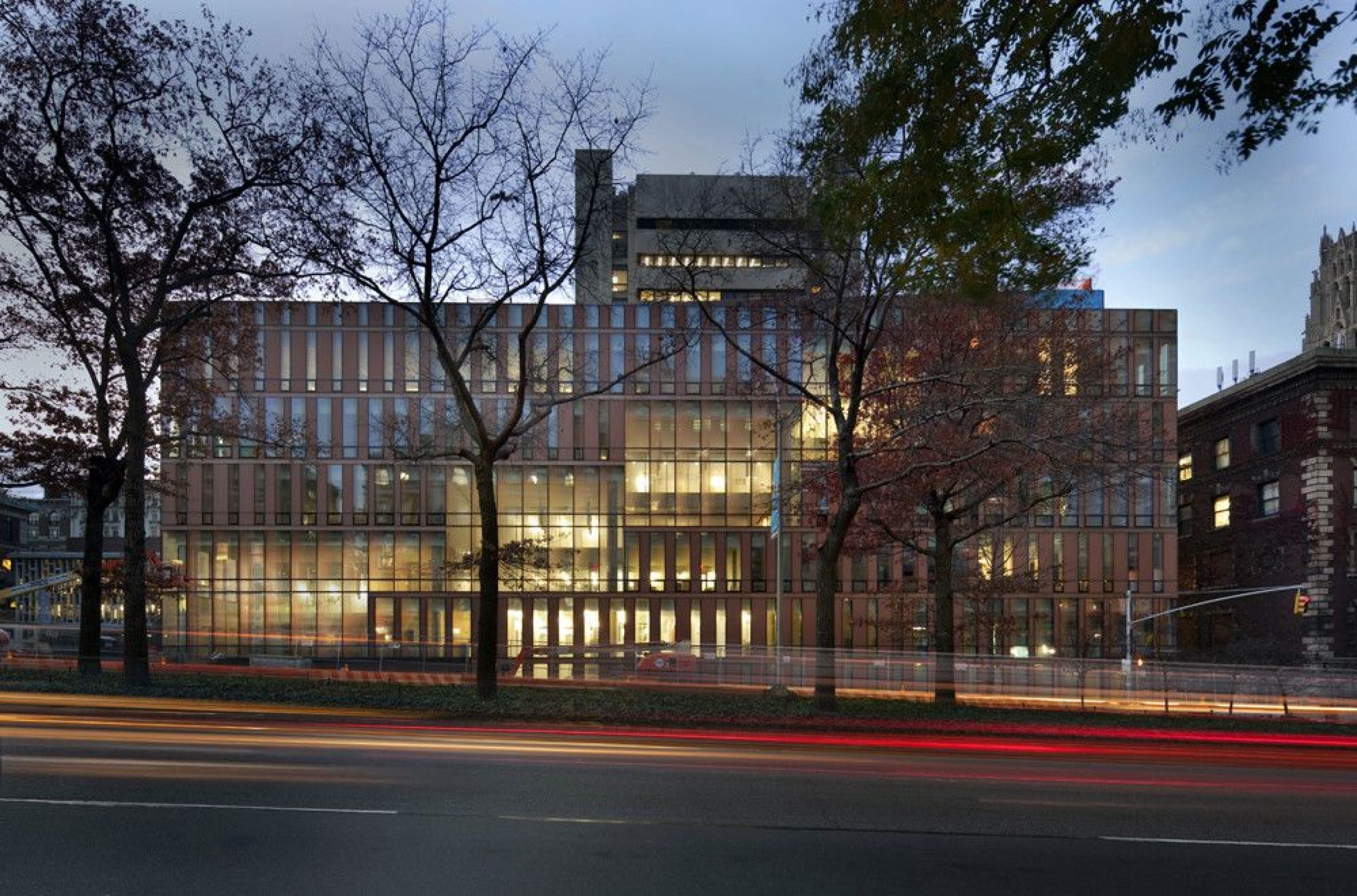 The Diana Center at Barnard College | Weiss/Manfredi - Arch2O.com