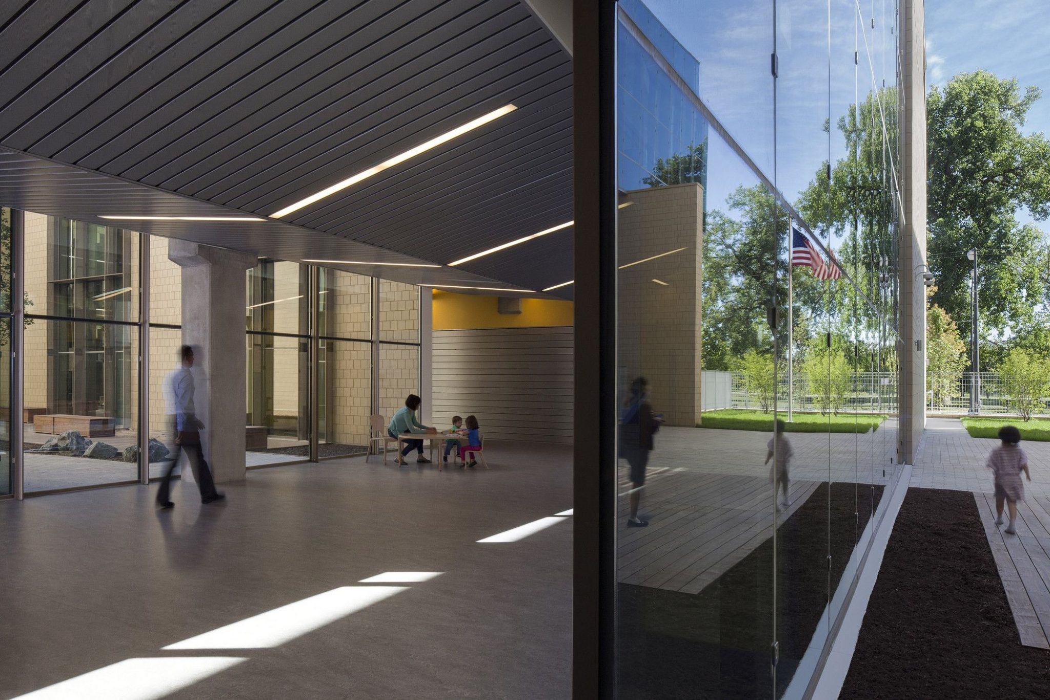 UC Lab School – Earl Shapiro Hall | Valerio Dewalt Train Associates ...